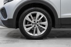 Grey Volkswagen T-Cross 2025 in Vilnius, with an engine capacity of 1.00 L and mileage of 25 thousand km for 21950 €, photo 20 on AUTOMOTO.COM.LV