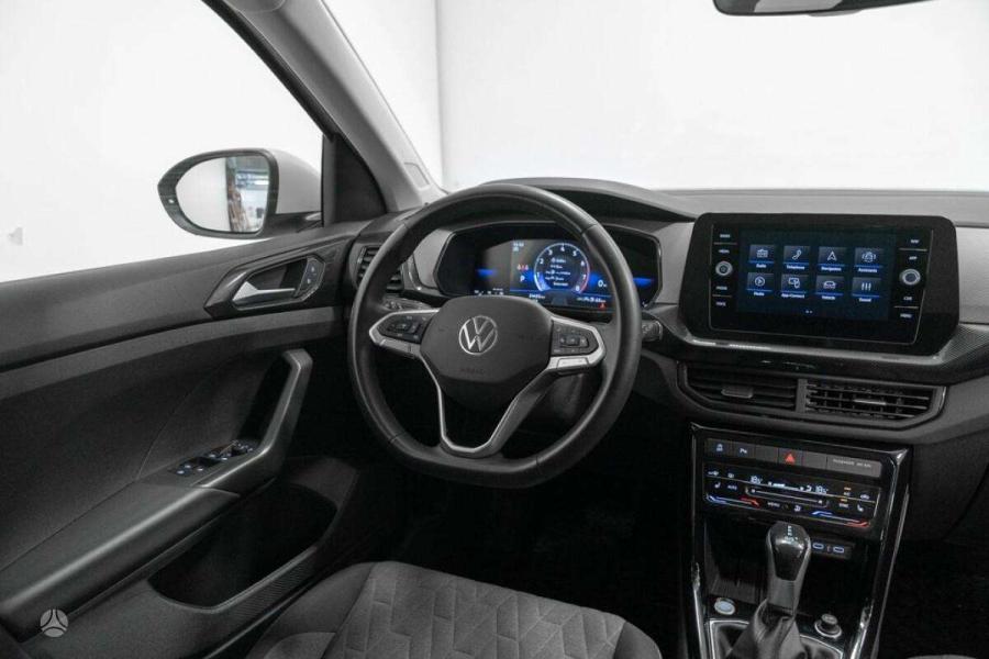 Серый Фольксваген T-Cross 2025 в Вильнюс, объемом двигателя 1.00 л и пробегом 24 тыс. км за 21950 €, фото 11 на AUTOMOTO.COM.LV