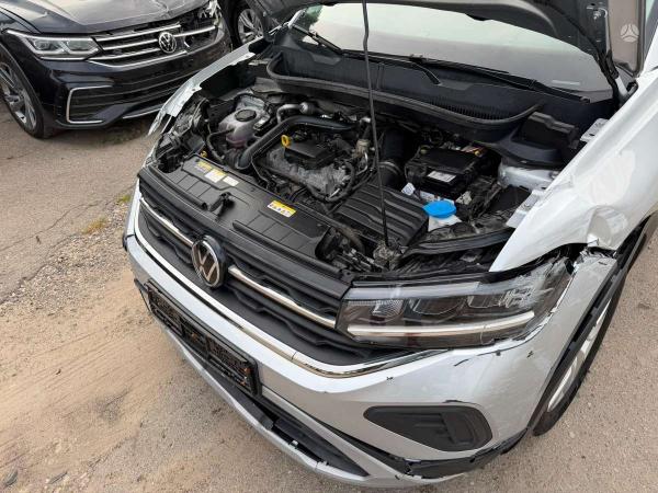 Pelēks Volkswagen T-Cross 2025 Kauņa, ar dzinēja tilpumu 1.00 L un nobraukumu 26 tūkst. km par 12900 €, foto 9 vietnē AUTOMOTO.COM.LV