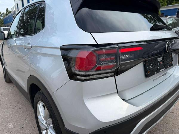 Pelēks Volkswagen T-Cross 2025 Kauņa, ar dzinēja tilpumu 1.00 L un nobraukumu 26 tūkst. km par 12900 €, foto 10 vietnē AUTOMOTO.COM.LV