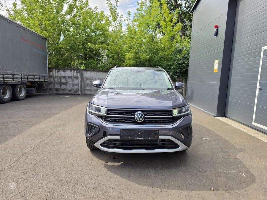 Серый Фольксваген T-Cross 2025 в Каунас, объемом двигателя 1.00 л и пробегом 28 тыс. км за 14400 €, фото 8 на AUTOMOTO.COM.LV