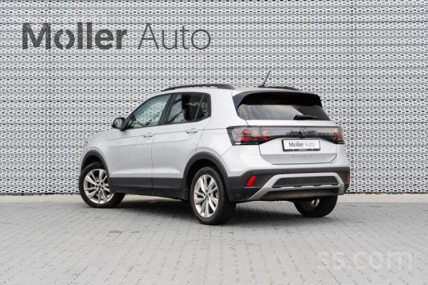 Grey Volkswagen T-Cross 2025 in Riga, with an engine capacity of 1.00 L and mileage of 45 thousand km for 22900 €, photo 4 on AUTOMOTO.COM.LV