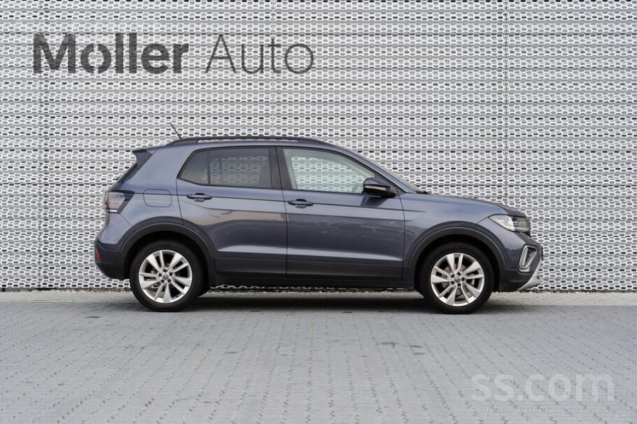Pelēks Volkswagen T-Cross 2025 Rīga, ar dzinēja tilpumu 1.00 L un nobraukumu 46 tūkst. km par 22900 €, foto 6 vietnē AUTOMOTO.COM.LV