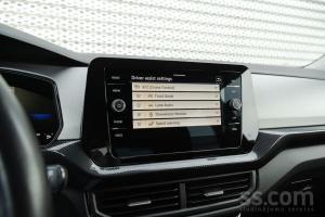 Pelēks Volkswagen T-Cross 2025 Rīga, ar dzinēja tilpumu 1.00 L un nobraukumu 46 tūkst. km par 22900 €, foto 19 vietnē AUTOMOTO.COM.LV