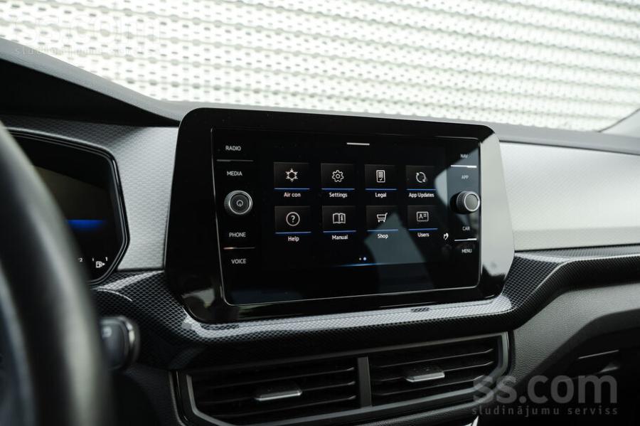 Pelēks Volkswagen T-Cross 2025 Rīga, ar dzinēja tilpumu 1.00 L un nobraukumu 46 tūkst. km par 22900 €, foto 20 vietnē AUTOMOTO.COM.LV