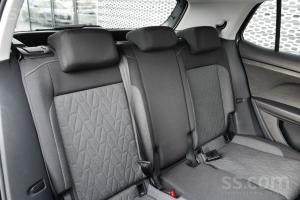 Pelēks Volkswagen T-Cross 2025 Rīga, ar dzinēja tilpumu 1.00 L un nobraukumu 46 tūkst. km par 22900 €, foto 24 vietnē AUTOMOTO.COM.LV