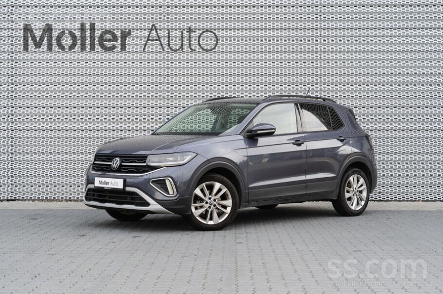 Серый Фольксваген T-Cross 2025 в Рига, объемом двигателя 1.00 л и пробегом 43 тыс. км за 22900 €, фото 1 на AUTOMOTO.COM.LV