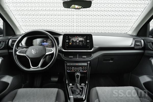 Grey Volkswagen T-Cross 2025 in Riga, with an engine capacity of 1.00 L and mileage of 43 thousand km for 22900 €, photo 7 on AUTOMOTO.COM.LV