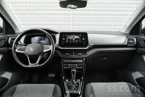 Серый Фольксваген T-Cross 2025 в Рига, объемом двигателя 1.00 л и пробегом 43 тыс. км за 22900 €, фото 7 на AUTOMOTO.COM.LV