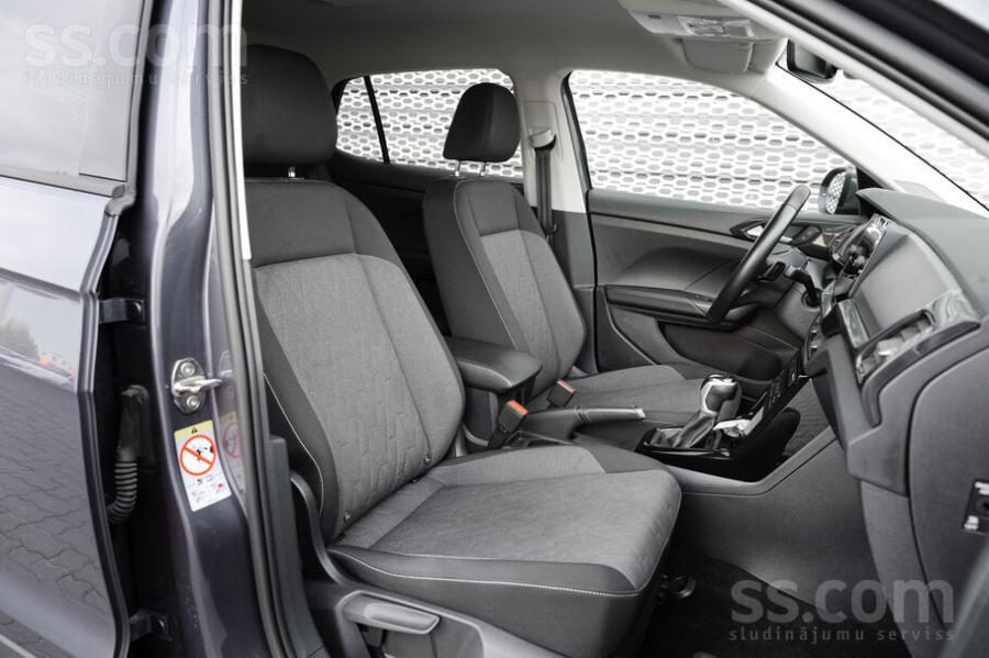 Серый Фольксваген T-Cross 2025 в Рига, объемом двигателя 1.00 л и пробегом 43 тыс. км за 22900 €, фото 22 на AUTOMOTO.COM.LV