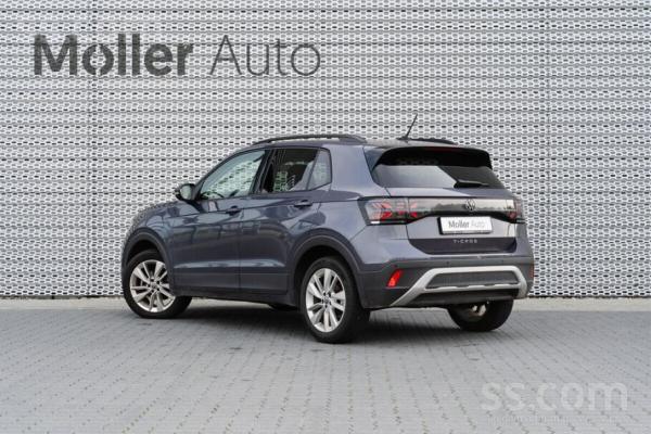 Grey Volkswagen T-Cross 2025 in Riga, with an engine capacity of 1.00 L and mileage of 43 thousand km for 22900 €, photo 4 on AUTOMOTO.COM.LV