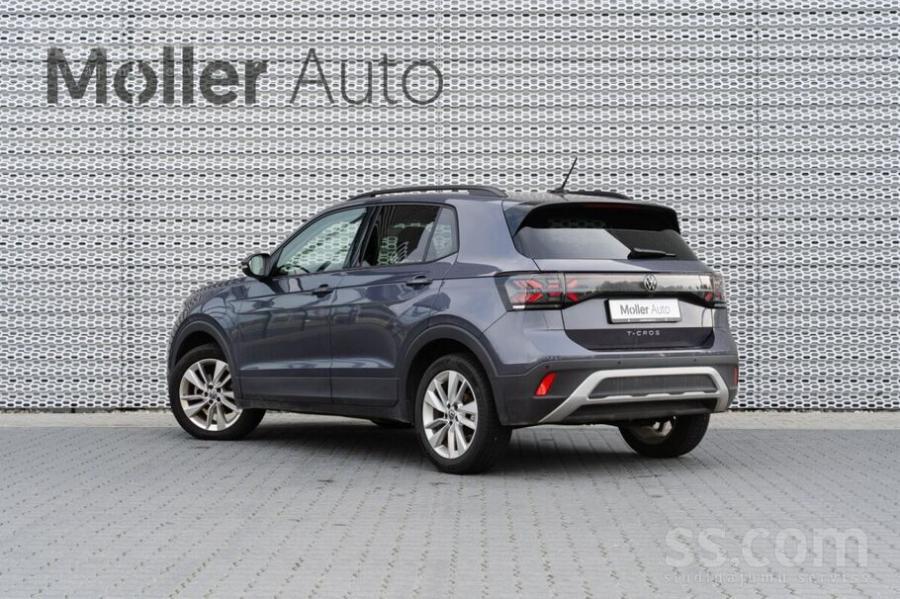 Pelēks Volkswagen T-Cross 2025 Rīga, ar dzinēja tilpumu 1.00 L un nobraukumu 43 tūkst. km par 22900 €, foto 4 vietnē AUTOMOTO.COM.LV