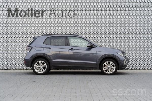 Grey Volkswagen T-Cross 2025 in Riga, with an engine capacity of 1.00 L and mileage of 43 thousand km for 22900 €, photo 6 on AUTOMOTO.COM.LV