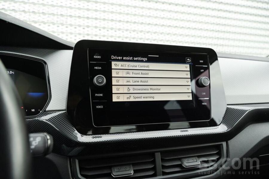 Pelēks Volkswagen T-Cross 2025 Rīga, ar dzinēja tilpumu 1.00 L un nobraukumu 43 tūkst. km par 22900 €, foto 19 vietnē AUTOMOTO.COM.LV