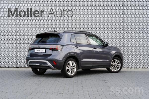 Grey Volkswagen T-Cross 2025 in Riga, with an engine capacity of 1.00 L and mileage of 46 thousand km for 22900 €, photo 5 on AUTOMOTO.COM.LV