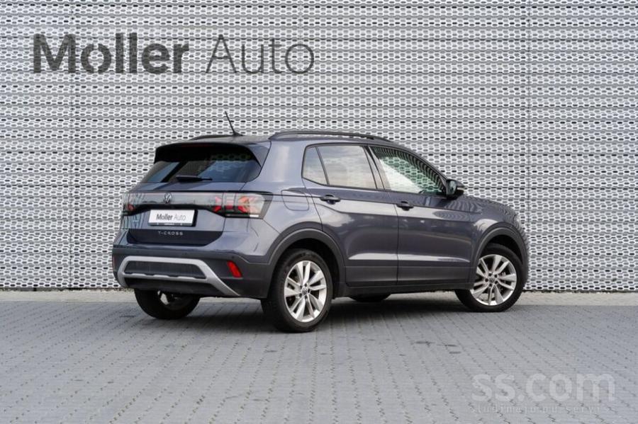 Grey Volkswagen T-Cross 2025 in Riga, with an engine capacity of 1.00 L and mileage of 46 thousand km for 22900 €, photo 5 on AUTOMOTO.COM.LV