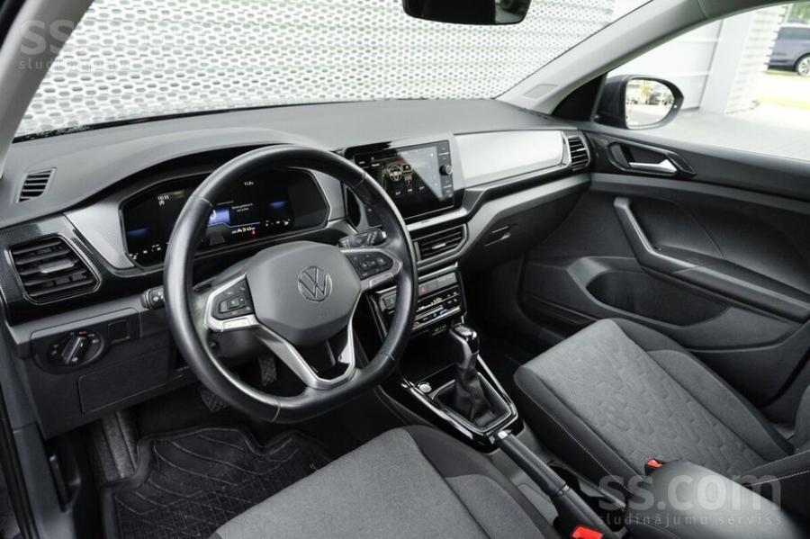 Grey Volkswagen T-Cross 2025 in Riga, with an engine capacity of 1.00 L and mileage of 46 thousand km for 22900 €, photo 9 on AUTOMOTO.COM.LV