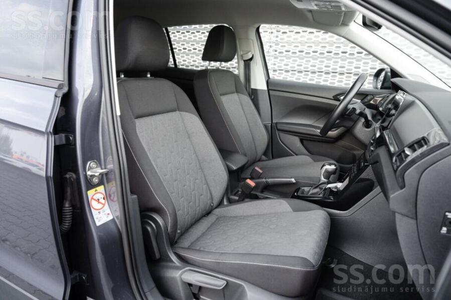 Grey Volkswagen T-Cross 2025 in Riga, with an engine capacity of 1.00 L and mileage of 46 thousand km for 22900 €, photo 24 on AUTOMOTO.COM.LV
