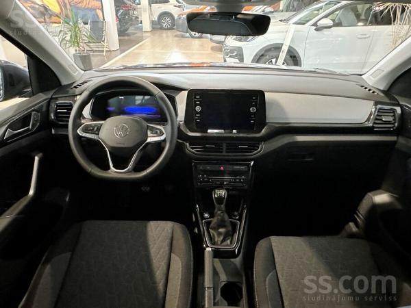 Pelēks Volkswagen T-Cross 2026 Valmiera, ar dzinēja tilpumu 1.00 L un nobraukumu 0 tūkst. km par 23020 €, foto 10 vietnē AUTOMOTO.COM.LV