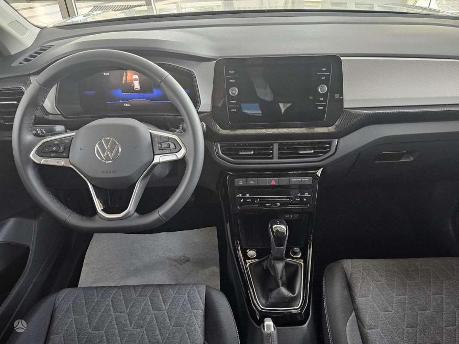 Pelēks Volkswagen T-Cross 2026 Viļņa, ar dzinēja tilpumu 1.00 L un nobraukumu 0 tūkst. km par 24700 €, foto 7 vietnē AUTOMOTO.COM.LV