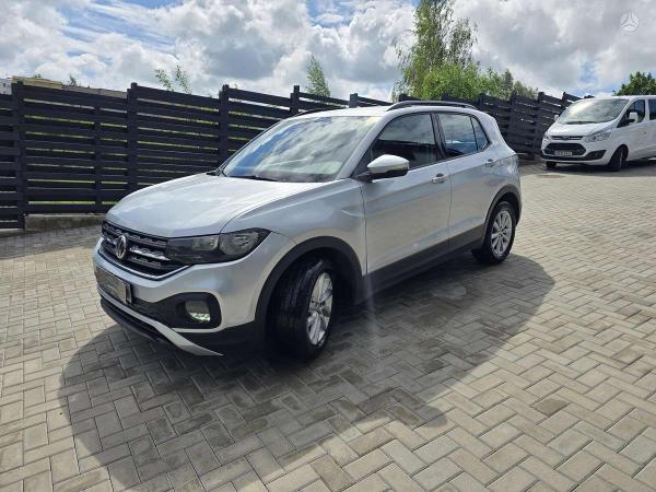 Pelēks Volkswagen T-Cross 2020 Telšiai, ar dzinēja tilpumu 1.60 L un nobraukumu 200 tūkst. km par 11399 €, foto  vietnē AUTOMOTO.COM.LV