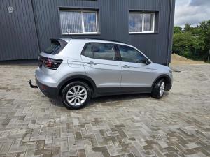Grey Volkswagen T-Cross 2020 in Telschi, with an engine capacity of 1.60 L and mileage of 200 thousand km for 11399 €, photo 8 on AUTOMOTO.COM.LV