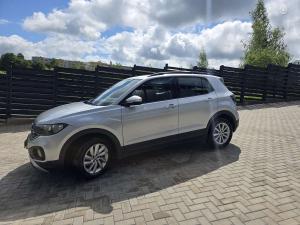 Grey Volkswagen T-Cross 2020 in Telschi, with an engine capacity of 1.60 L and mileage of 200 thousand km for 11399 €, photo 14 on AUTOMOTO.COM.LV