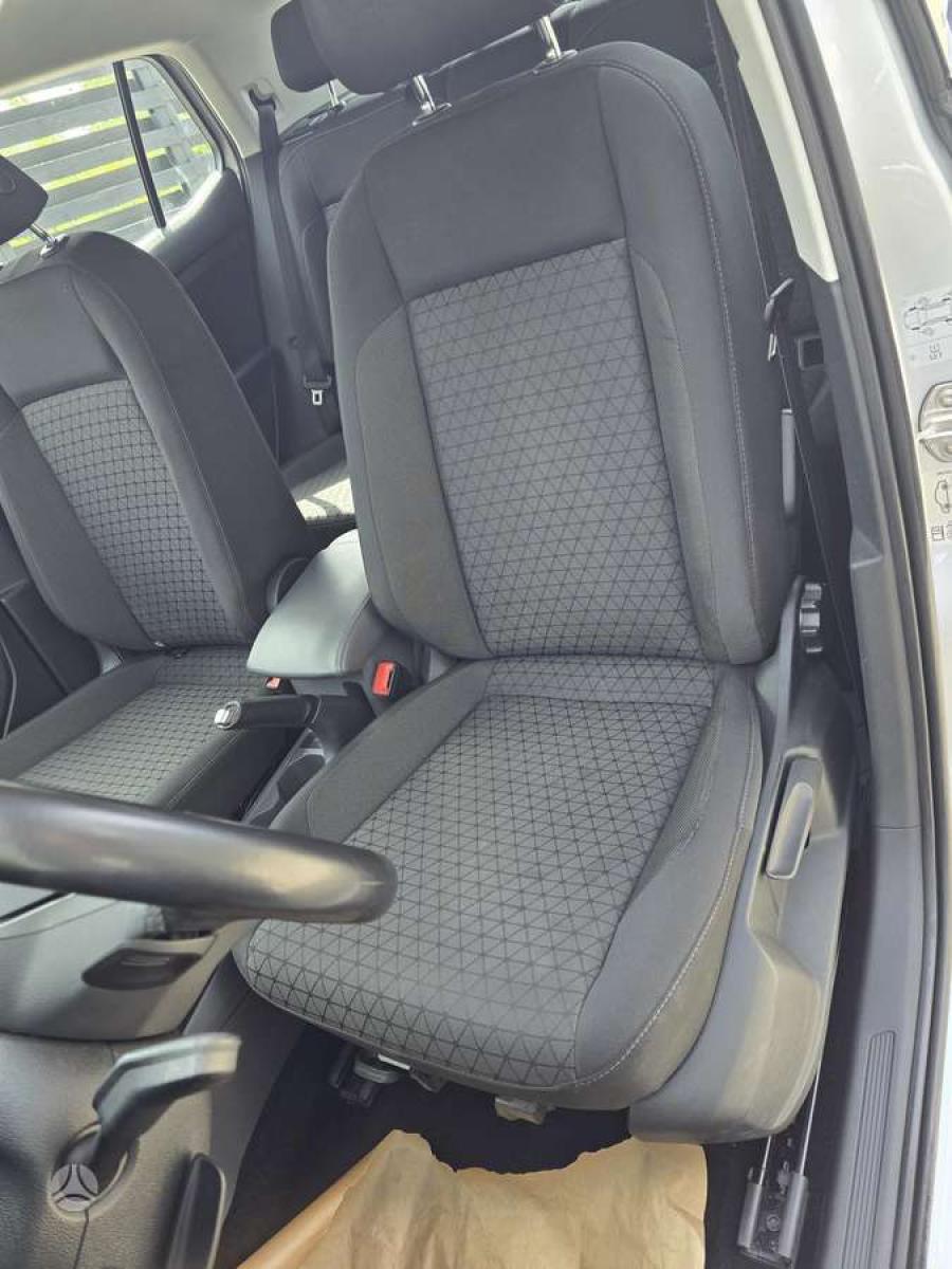 Grey Volkswagen T-Cross 2020 in Telschi, with an engine capacity of 1.60 L and mileage of 200 thousand km for 11399 €, photo 19 on AUTOMOTO.COM.LV