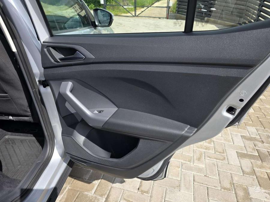 Grey Volkswagen T-Cross 2020 in Telschi, with an engine capacity of 1.60 L and mileage of 200 thousand km for 11399 €, photo 29 on AUTOMOTO.COM.LV