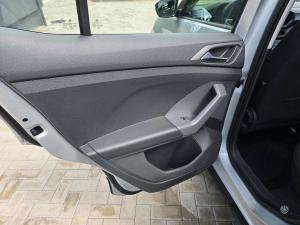 Grey Volkswagen T-Cross 2020 in Telschi, with an engine capacity of 1.60 L and mileage of 200 thousand km for 11399 €, photo 34 on AUTOMOTO.COM.LV
