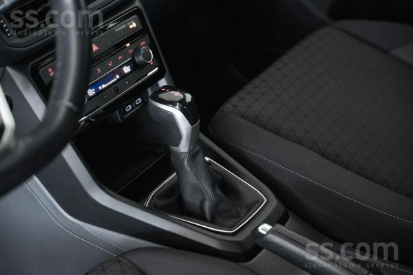 Серый Фольксваген T-Cross 2021 в Рига, объемом двигателя 1.50 л и пробегом 37 тыс. км за 16990 €, фото 9 на AUTOMOTO.COM.LV