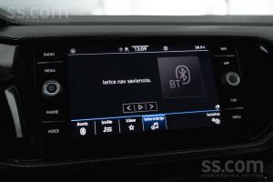 Серый Фольксваген T-Cross 2021 в Рига, объемом двигателя 1.50 л и пробегом 37 тыс. км за 16990 €, фото 14 на AUTOMOTO.COM.LV