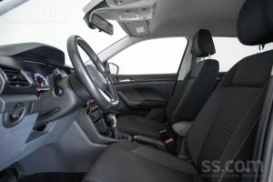 Серый Фольксваген T-Cross 2021 в Рига, объемом двигателя 1.50 л и пробегом 37 тыс. км за 16990 €, фото 18 на AUTOMOTO.COM.LV