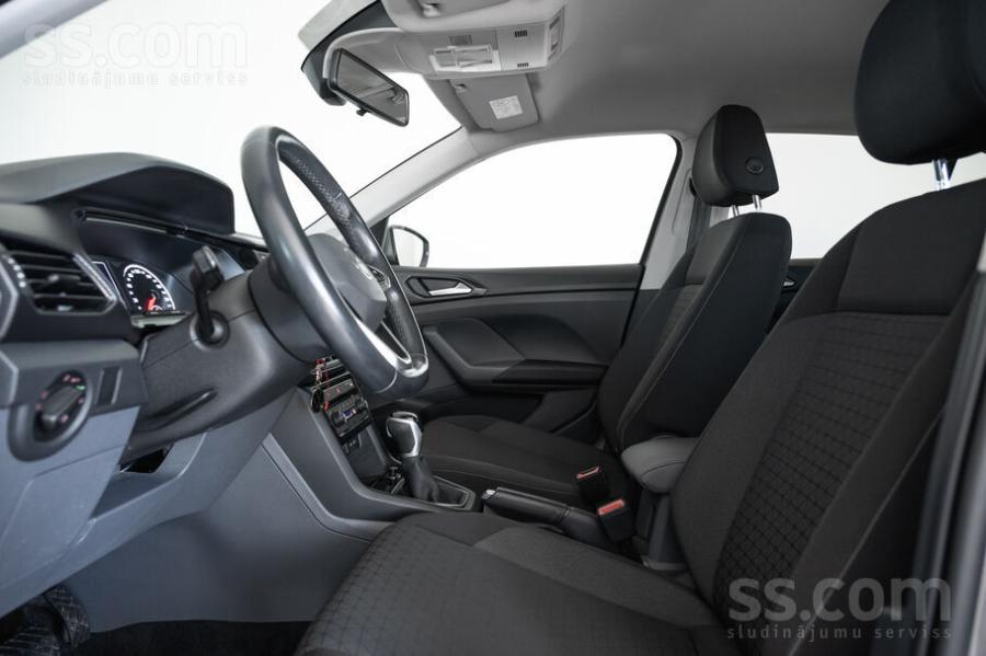 Серый Фольксваген T-Cross 2021 в Рига, объемом двигателя 1.50 л и пробегом 37 тыс. км за 16990 €, фото 18 на AUTOMOTO.COM.LV