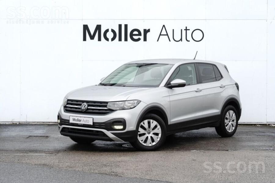 Grey Volkswagen T-Cross 2021 in Riga, with an engine capacity of 1.00 L and mileage of 92 thousand km for 14950 €, photo 1 on AUTOMOTO.COM.LV