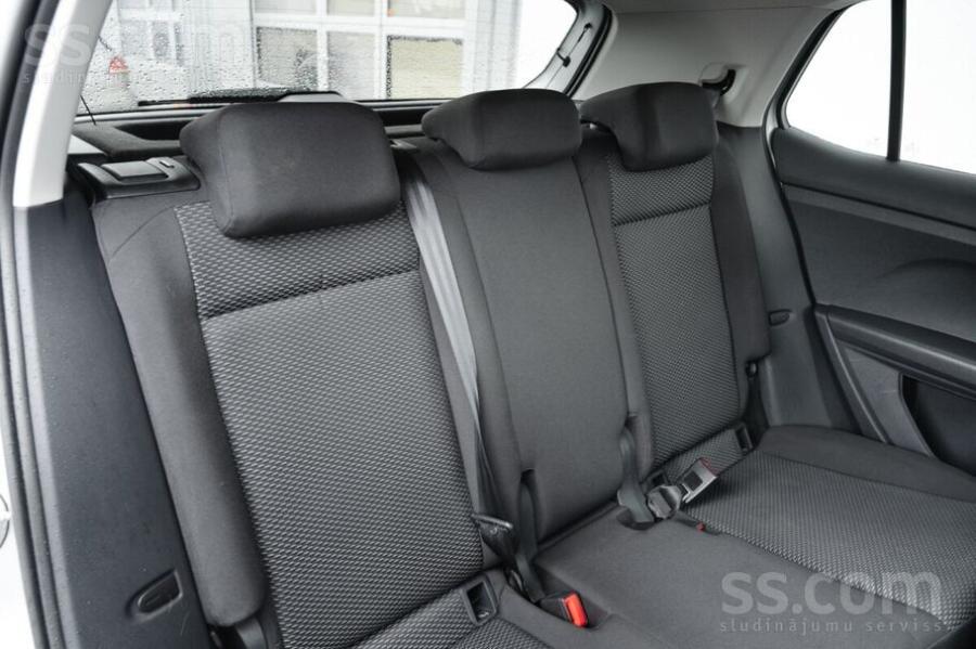 Grey Volkswagen T-Cross 2021 in Riga, with an engine capacity of 1.00 L and mileage of 92 thousand km for 14950 €, photo 7 on AUTOMOTO.COM.LV