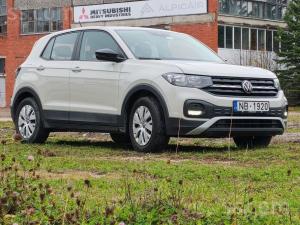 Pelēks Volkswagen T-Cross 2021 Rīga, ar dzinēja tilpumu 1.00 L un nobraukumu 129 tūkst. km par 10800 €, foto  vietnē AUTOMOTO.COM.LV