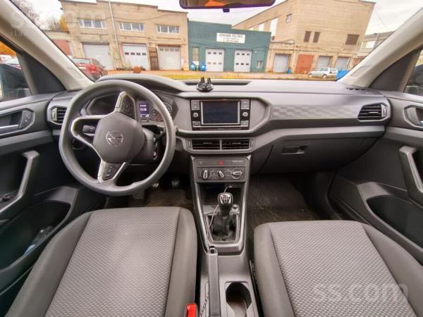 Pelēks Volkswagen T-Cross 2021 Rīga, ar dzinēja tilpumu 1.00 L un nobraukumu 129 tūkst. km par 10800 €, foto 6 vietnē AUTOMOTO.COM.LV
