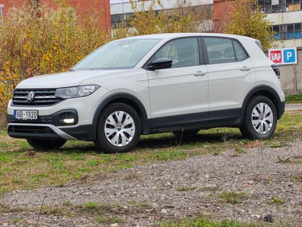 Pelēks Volkswagen T-Cross 2021 Rīga, ar dzinēja tilpumu 1.00 L un nobraukumu 129 tūkst. km par 10800 €, foto 4 vietnē AUTOMOTO.COM.LV