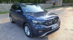 Grey Volkswagen T-Cross 2022 in Riga, with an engine capacity of 1.00 L and mileage of 56 thousand km for 18500 €, photo 3 on AUTOMOTO.COM.LV