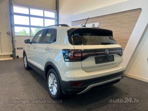 Pelēks Volkswagen T-Cross 2023 Rakvere, ar dzinēja tilpumu 1.00 L un nobraukumu 87 tūkst. km par 17999 €, foto 5 vietnē AUTOMOTO.COM.LV