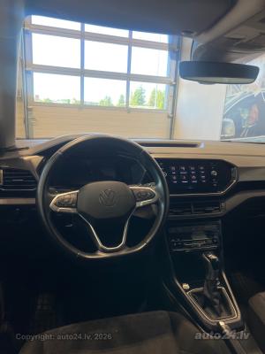 Pelēks Volkswagen T-Cross 2023 Rakvere, ar dzinēja tilpumu 1.00 L un nobraukumu 87 tūkst. km par 17999 €, foto 8 vietnē AUTOMOTO.COM.LV