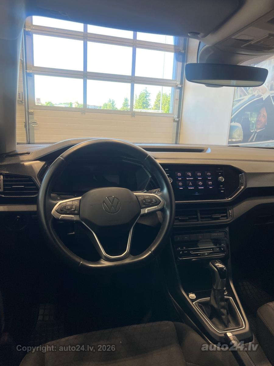 Pelēks Volkswagen T-Cross 2023 Rakvere, ar dzinēja tilpumu 1.00 L un nobraukumu 87 tūkst. km par 17999 €, foto 8 vietnē AUTOMOTO.COM.LV