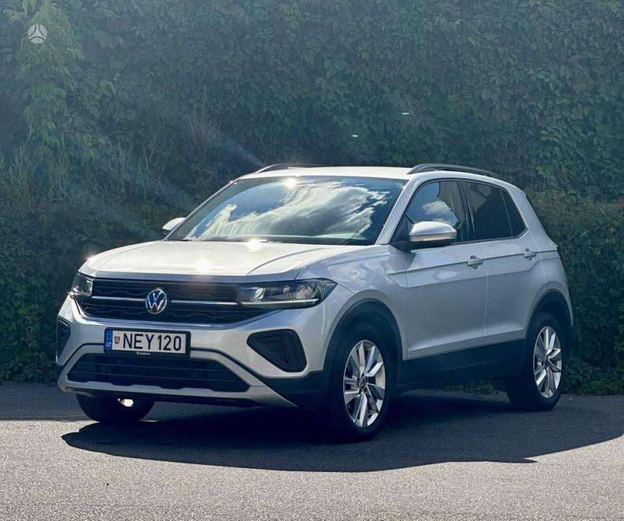 Серый Фольксваген T-Cross 2024 в Вильнюс, объемом двигателя 1.00 л и пробегом 68 тыс. км за 18900 €, фото 1 на AUTOMOTO.COM.LV