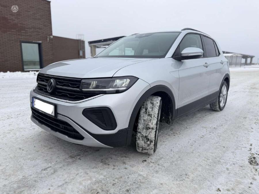 Pelēks Volkswagen T-Cross 2025 Viļņa, ar dzinēja tilpumu 1.00 L un nobraukumu 70 tūkst. km par 21880 €, foto 5 vietnē AUTOMOTO.COM.LV