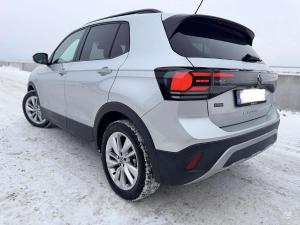 Pelēks Volkswagen T-Cross 2025 Viļņa, ar dzinēja tilpumu 1.00 L un nobraukumu 70 tūkst. km par 21880 €, foto 11 vietnē AUTOMOTO.COM.LV