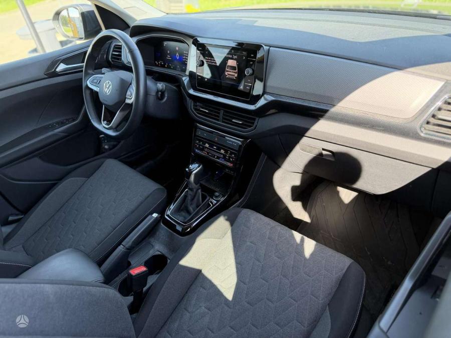 Серый Фольксваген T-Cross 2025 в Каунас, объемом двигателя 1.00 л и пробегом 21 тыс. км за 13850 €, фото 12 на AUTOMOTO.COM.LV