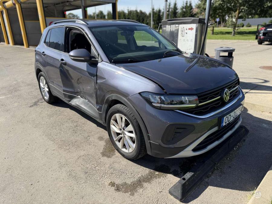 Серый Фольксваген T-Cross 2025 в Каунас, объемом двигателя 1.00 л и пробегом 21 тыс. км за 13850 €, фото 1 на AUTOMOTO.COM.LV