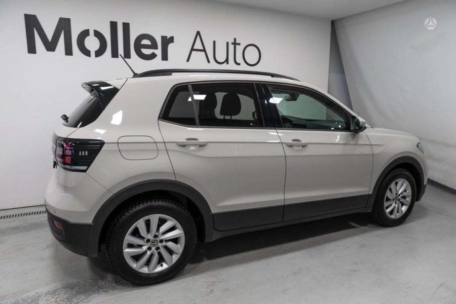 Grey Volkswagen T-Cross 2023 in Vilnius, with an engine capacity of 1.00 L and mileage of 67 thousand km for 17500 €, photo 5 on AUTOMOTO.COM.LV