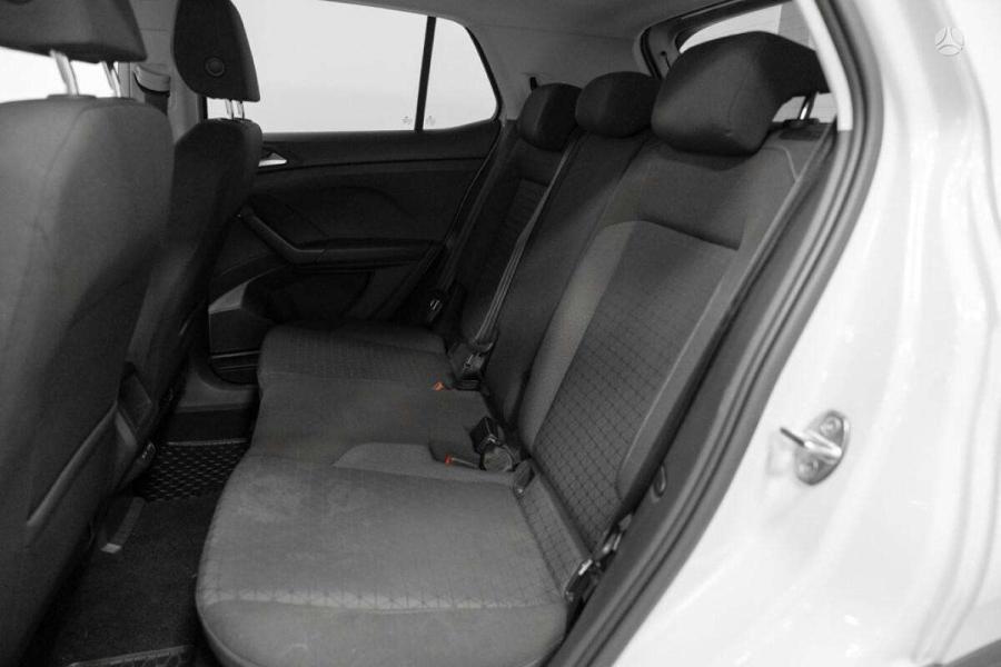 Grey Volkswagen T-Cross 2023 in Vilnius, with an engine capacity of 1.00 L and mileage of 67 thousand km for 17500 €, photo 11 on AUTOMOTO.COM.LV